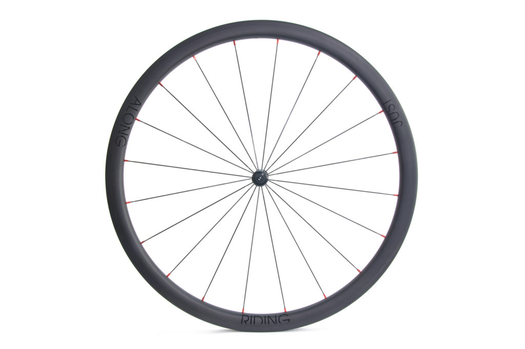 Lacing patterns - Just Riding Along