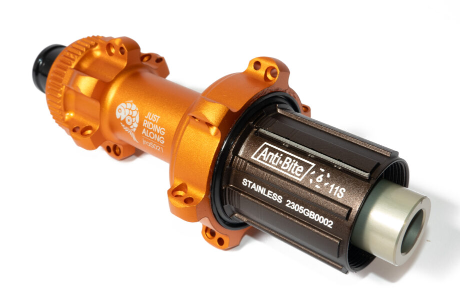 centre-lock straight-pull rear hubs - Just Riding Along