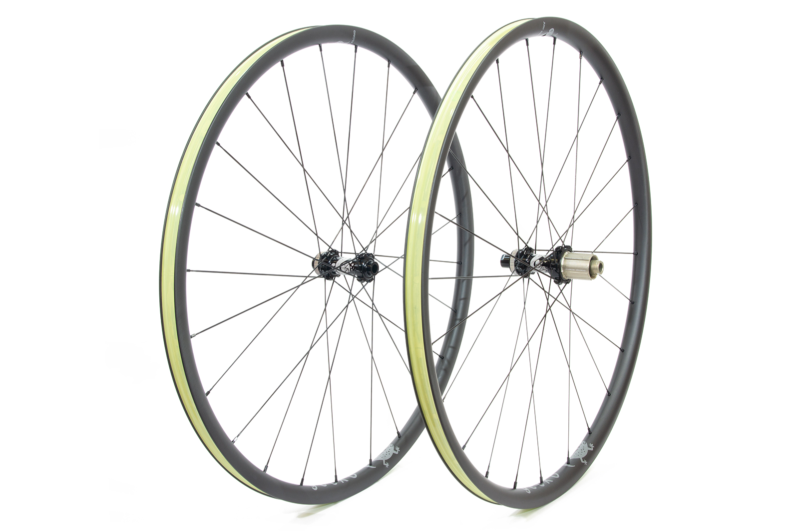 Road disk-brake wheels - Just Riding Along